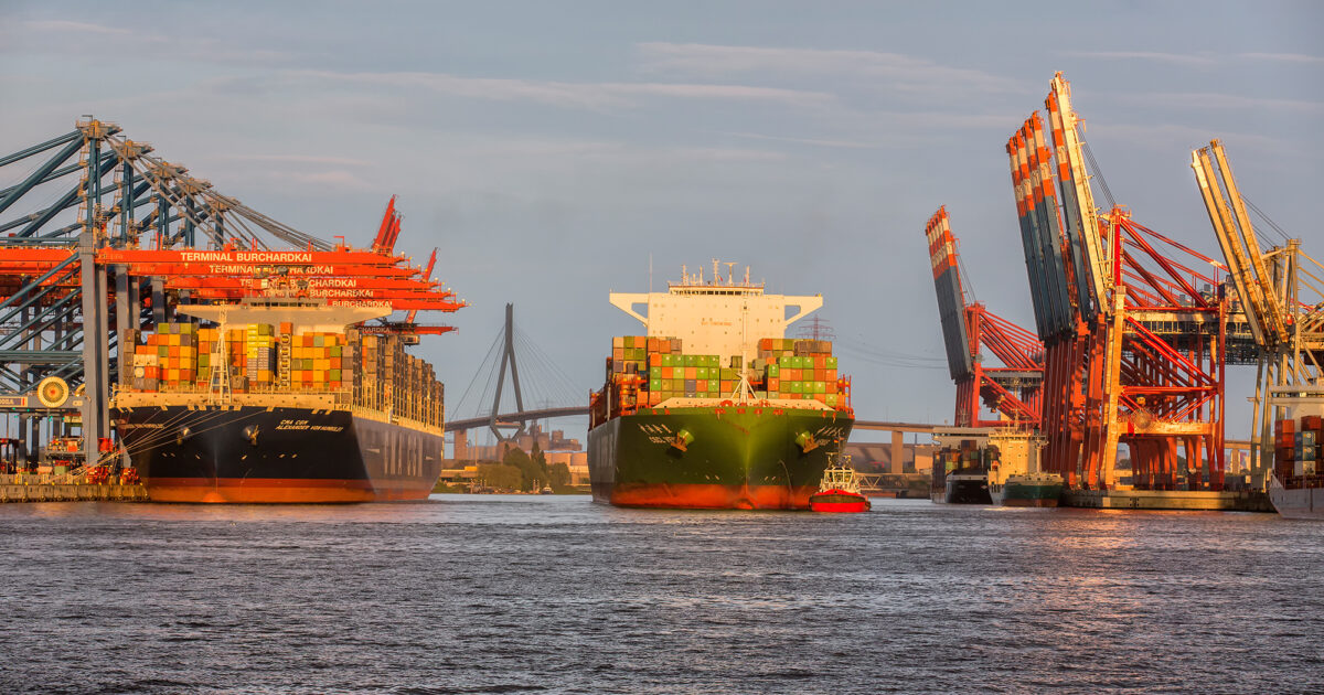 Was die großen Containerschiffe den Häfen antun | DISPO