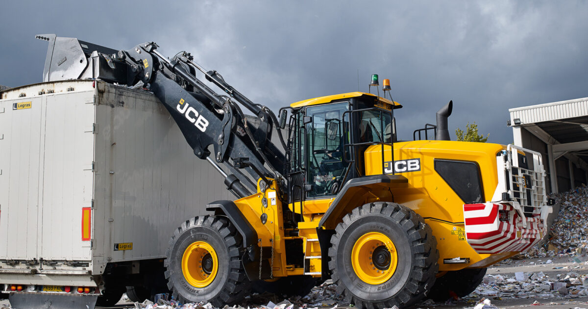 JCB Wheeled Loader 457 Wastemaster for West London Composting Site | WMW