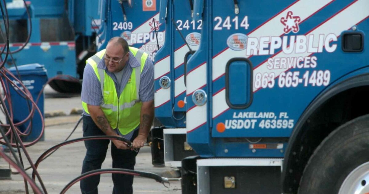 More CNG Refuse Collection Vehicles for Republic Services | WMW